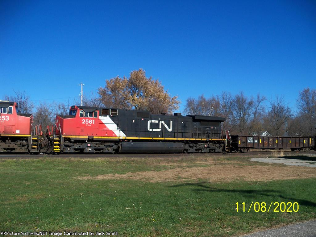 CN 2561